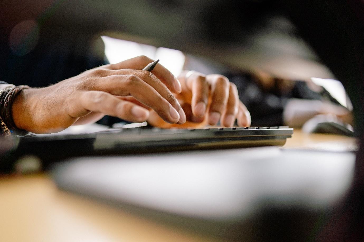 Tips for Writing a Business Research Paper - Advice from Experts